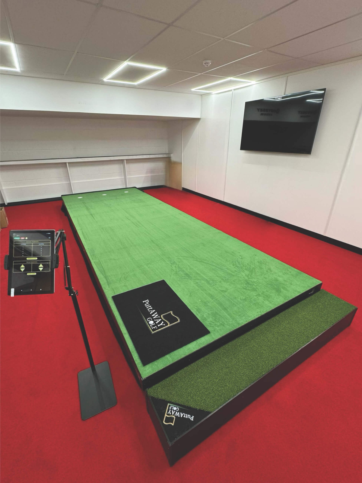 PuttAWAY Golf - Adjustable Putting Platform
